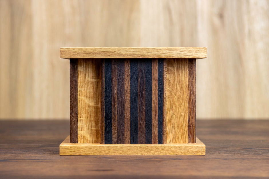 Oak Urns – Northwoods Casket Company